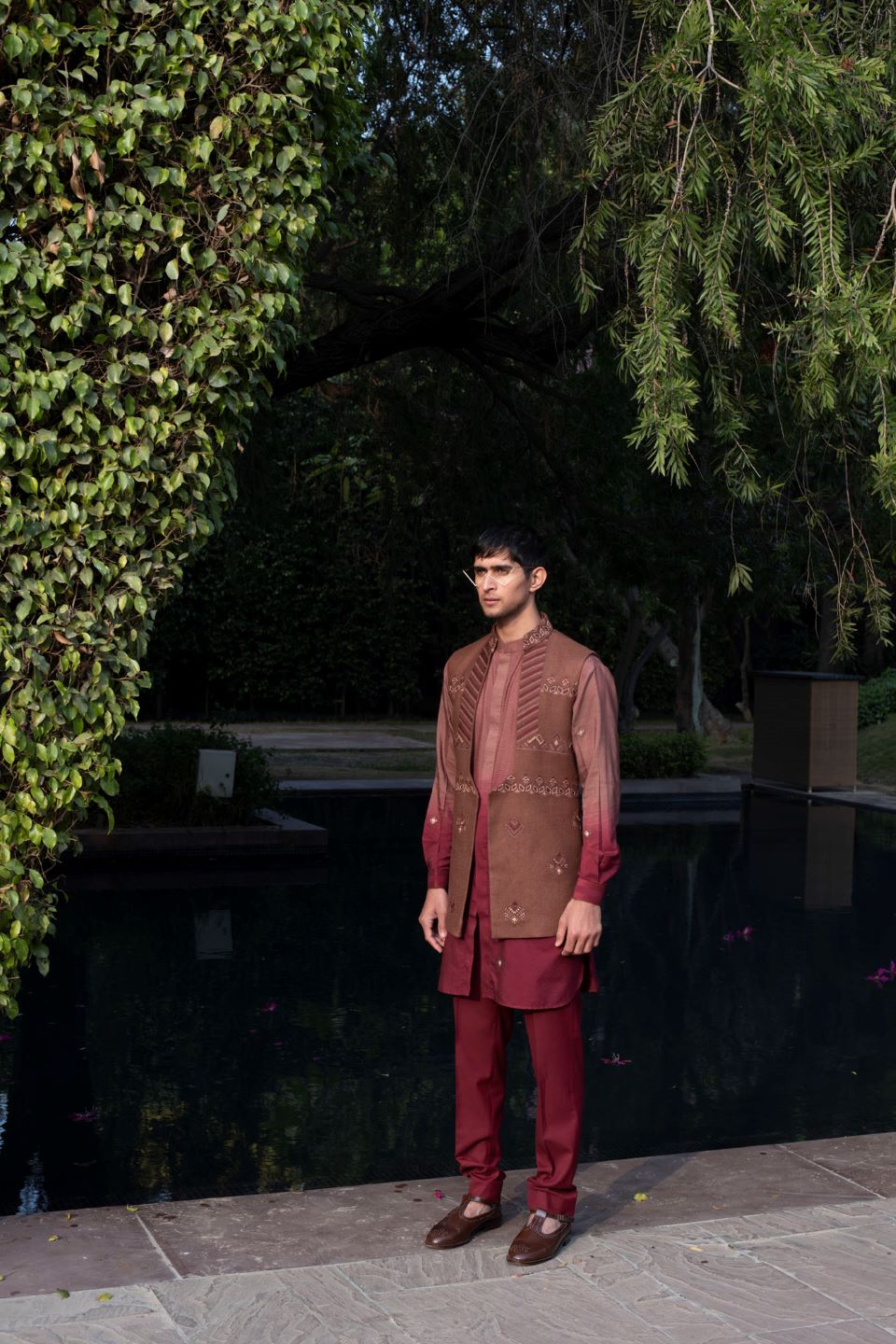 RUST SILK EMBROIDERED SHRUG SET – Gargee